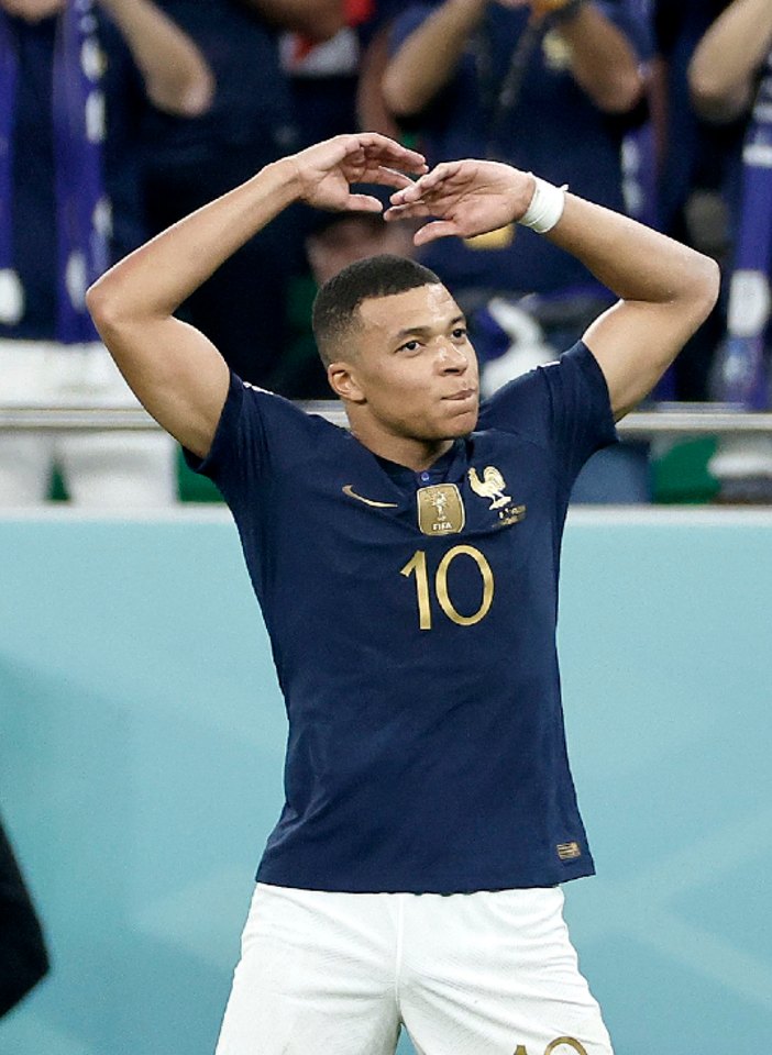 World Cup 2022 last 16: memorable moments and fantastic feats